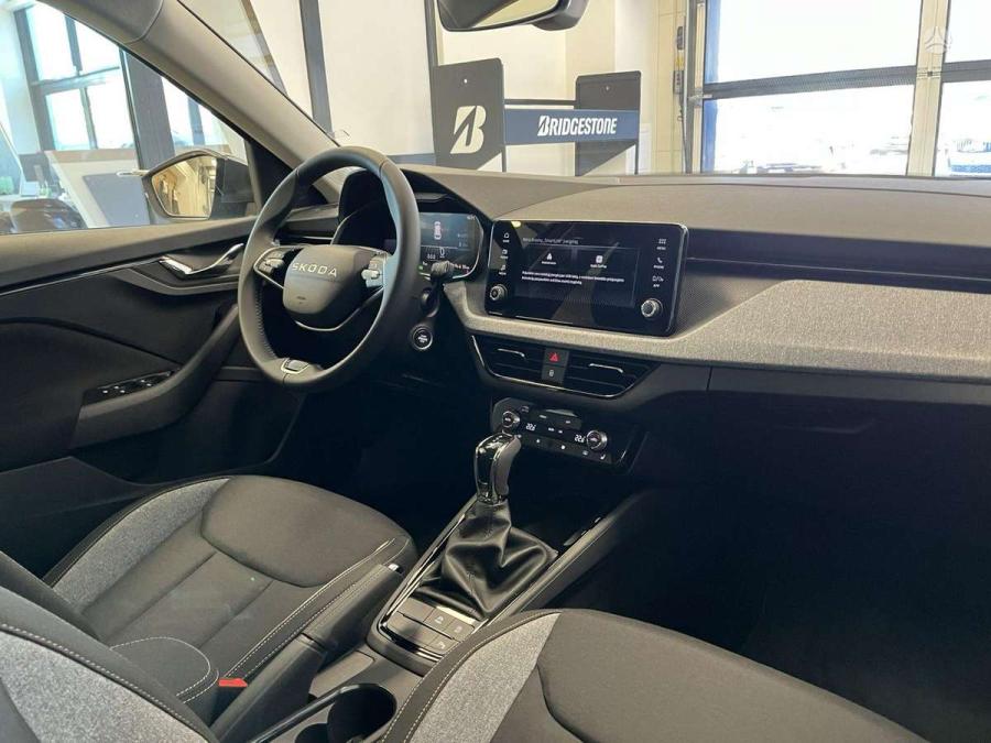 Pelēks Skoda KAMIQ 2026 Kauņa, ar dzinēja tilpumu 1.00 L un nobraukumu 0 tūkst. km par 24980 €, foto 6 vietnē AUTOMOTO.COM.LV