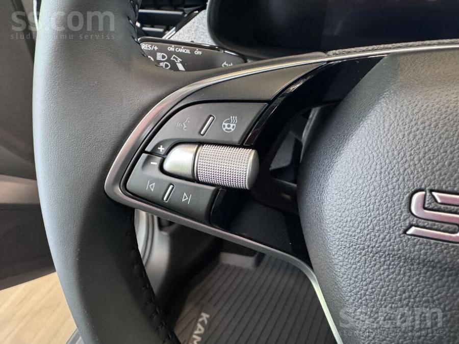 Pelēks Skoda KAMIQ 2026 Valmiera, ar dzinēja tilpumu 1.00 L un nobraukumu 5 tūkst. km par 23890 €, foto 14 vietnē AUTOMOTO.COM.LV
