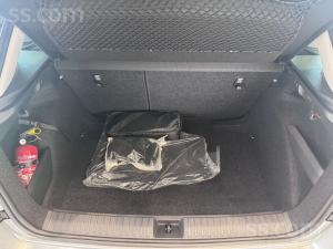 Pelēks Skoda KAMIQ 2026 Valmiera, ar dzinēja tilpumu 1.00 L un nobraukumu 5 tūkst. km par 23890 €, foto 23 vietnē AUTOMOTO.COM.LV