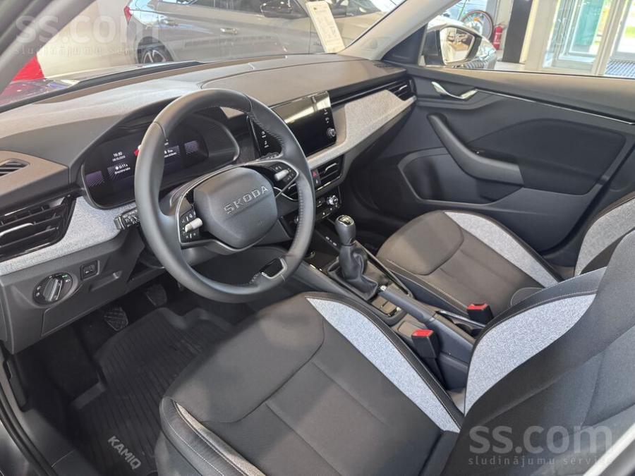 Pelēks Skoda KAMIQ 2026 Valmiera, ar dzinēja tilpumu 1.00 L un nobraukumu 0 tūkst. km par 23890 €, foto 10 vietnē AUTOMOTO.COM.LV