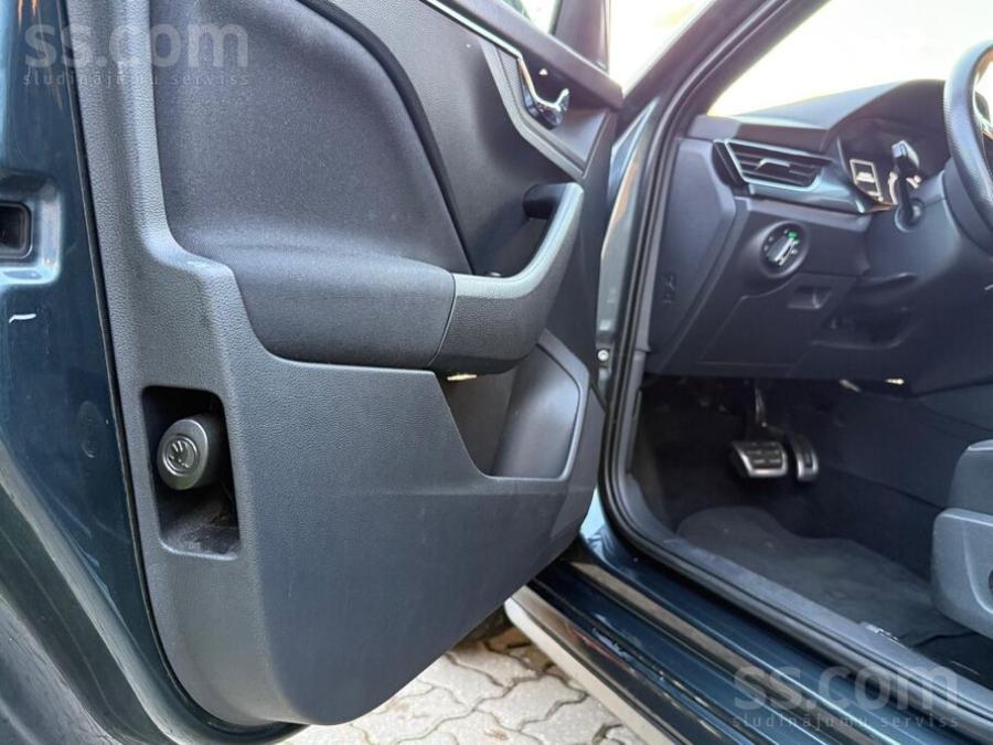 Pelēks Skoda KAMIQ 2020 Rīga, ar dzinēja tilpumu 1.50 L un nobraukumu 78 tūkst. km par 17500 €, foto 17 vietnē AUTOMOTO.COM.LV