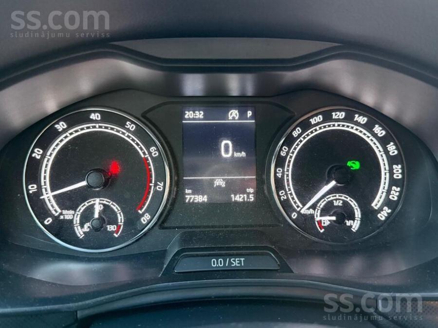 Pelēks Skoda KAMIQ 2020 Rīga, ar dzinēja tilpumu 1.50 L un nobraukumu 78 tūkst. km par 17500 €, foto 18 vietnē AUTOMOTO.COM.LV