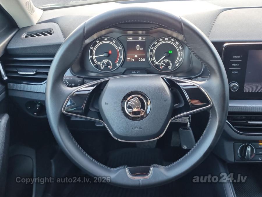 Pelēks Skoda KAMIQ 2021 Jehvi, ar dzinēja tilpumu 1.00 L un nobraukumu 43 tūkst. km par 15900 €, foto 6 vietnē AUTOMOTO.COM.LV