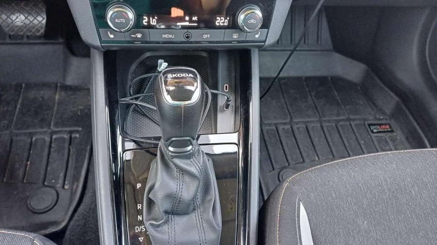 Grey Skoda KAMIQ 2021 in Kelme, with an engine capacity of 1.00 L and mileage of 61 thousand km for 17990 €, photo 9 on AUTOMOTO.COM.LV