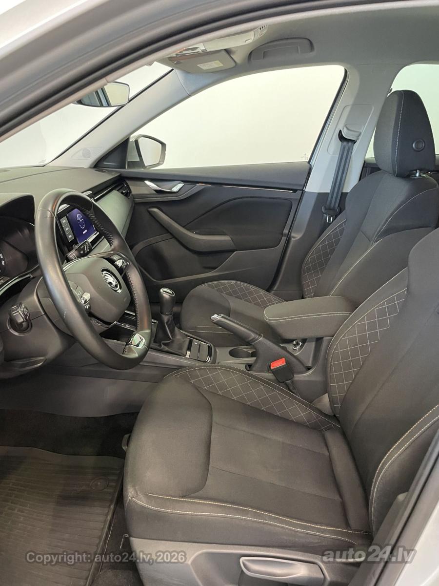Pelēks Skoda KAMIQ 2022 Tallina, ar dzinēja tilpumu 1.00 L un nobraukumu 70 tūkst. km par 13990 €, foto 9 vietnē AUTOMOTO.COM.LV