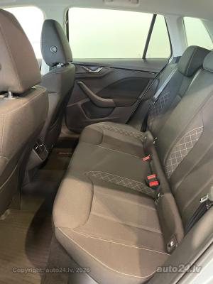 Pelēks Skoda KAMIQ 2022 Tallina, ar dzinēja tilpumu 1.00 L un nobraukumu 70 tūkst. km par 13990 €, foto 11 vietnē AUTOMOTO.COM.LV