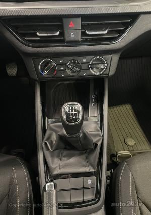 Pelēks Skoda KAMIQ 2022 Tallina, ar dzinēja tilpumu 1.00 L un nobraukumu 70 tūkst. km par 13990 €, foto 17 vietnē AUTOMOTO.COM.LV