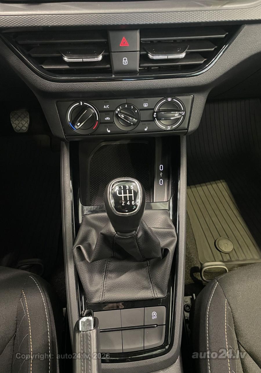 Pelēks Skoda KAMIQ 2022 Tallina, ar dzinēja tilpumu 1.00 L un nobraukumu 70 tūkst. km par 13990 €, foto 17 vietnē AUTOMOTO.COM.LV