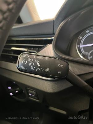 Pelēks Skoda KAMIQ 2022 Tallina, ar dzinēja tilpumu 1.00 L un nobraukumu 70 tūkst. km par 13990 €, foto 18 vietnē AUTOMOTO.COM.LV