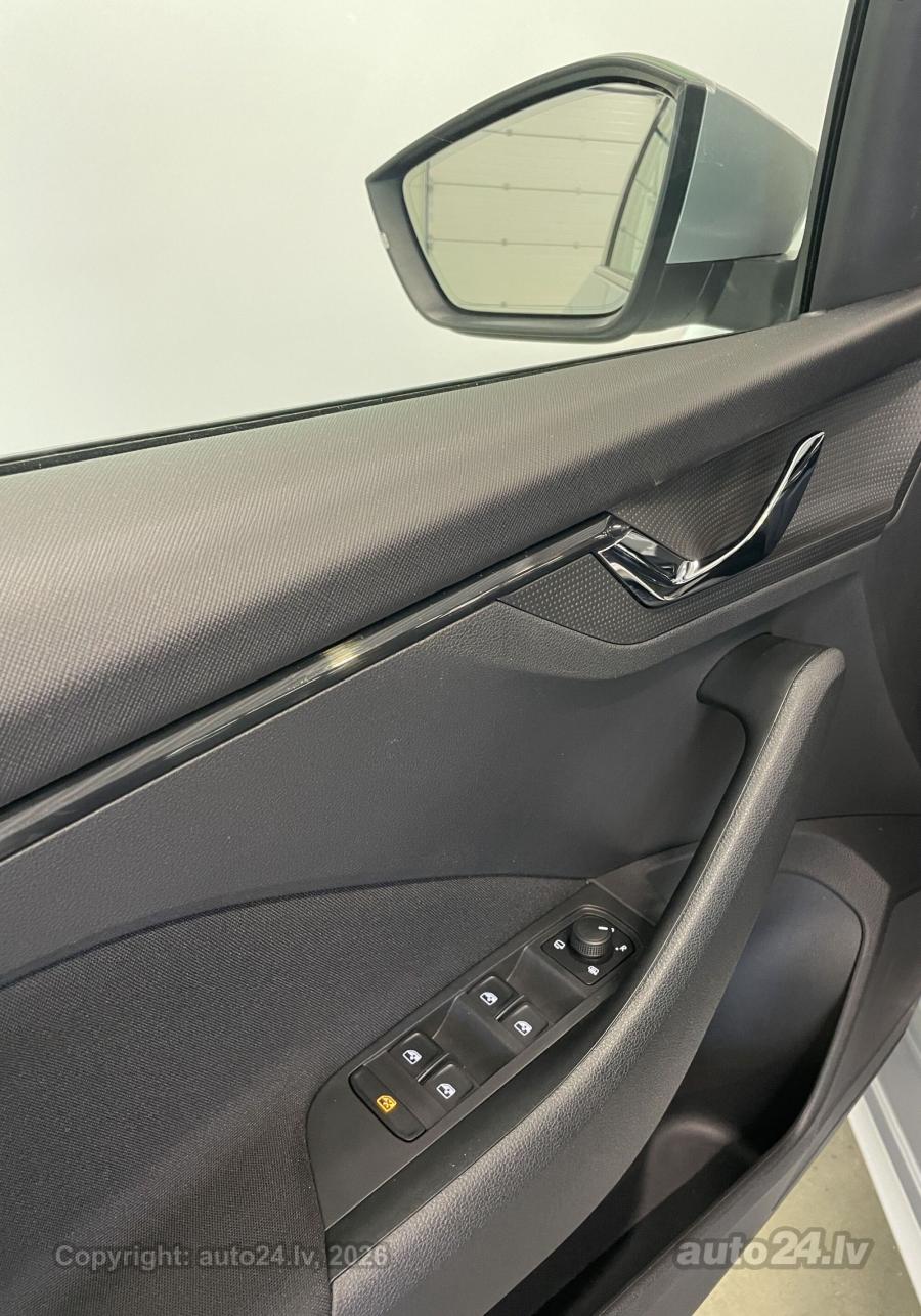 Pelēks Skoda KAMIQ 2022 Tallina, ar dzinēja tilpumu 1.00 L un nobraukumu 70 tūkst. km par 13990 €, foto 19 vietnē AUTOMOTO.COM.LV
