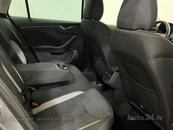 Pelēks Skoda KAMIQ 2022 Tallina, ar dzinēja tilpumu 1.00 L un nobraukumu 76 tūkst. km par 17700 €, foto 4 vietnē AUTOMOTO.COM.LV