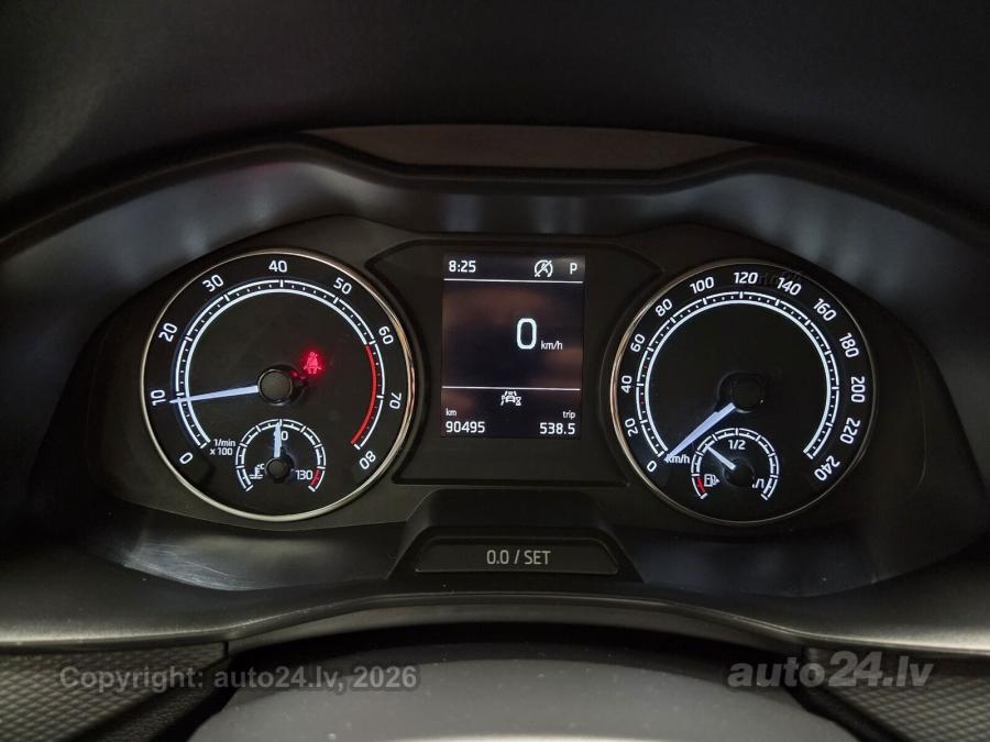 Pelēks Skoda KAMIQ 2022 Tallina, ar dzinēja tilpumu 1.00 L un nobraukumu 91 tūkst. km par 16900 €, foto 15 vietnē AUTOMOTO.COM.LV