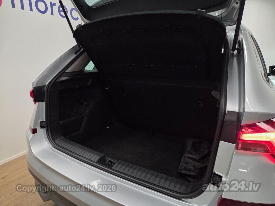 Pelēks Skoda KAMIQ 2022 Tallina, ar dzinēja tilpumu 1.00 L un nobraukumu 91 tūkst. km par 16900 €, foto 20 vietnē AUTOMOTO.COM.LV