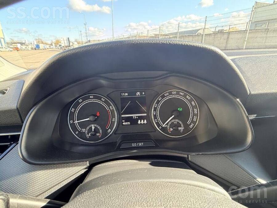 Grey Skoda KAMIQ 2022 in Riga, with an engine capacity of 1.00 L and mileage of 48 thousand km for 16400 €, photo 7 on AUTOMOTO.COM.LV
