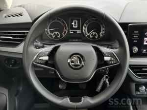 Pelēks Skoda KAMIQ 2023 Valmiera, ar dzinēja tilpumu 1.00 L un nobraukumu 20 tūkst. km par 17500 €, foto 10 vietnē AUTOMOTO.COM.LV