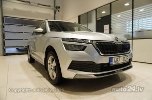 Pelēks Skoda KAMIQ 2023 Tallina, ar dzinēja tilpumu 1.00 L un nobraukumu 35 tūkst. km par 18900 €, foto 4 vietnē AUTOMOTO.COM.LV
