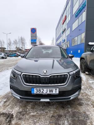 Pelēks Skoda KAMIQ 2023 Tallina, ar dzinēja tilpumu 1.00 L un nobraukumu 26 tūkst. km par 16000 €, foto 3 vietnē AUTOMOTO.COM.LV