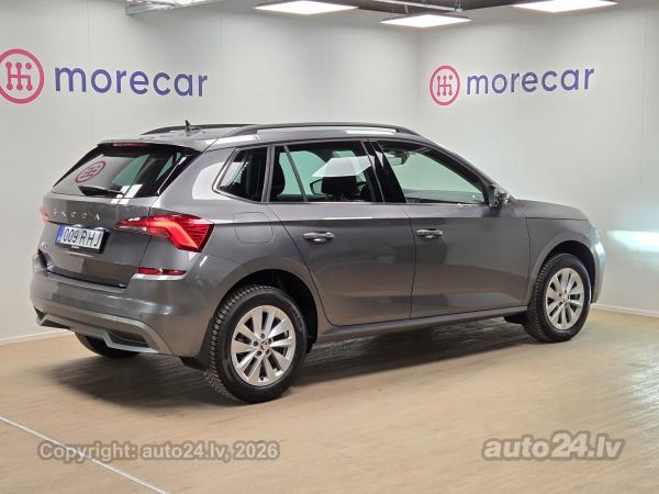 Pelēks Skoda KAMIQ 2023 Tallina, ar dzinēja tilpumu 1.00 L un nobraukumu 57 tūkst. km par 17900 €, foto 4 vietnē AUTOMOTO.COM.LV