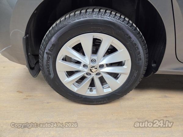 Pelēks Skoda KAMIQ 2023 Tallina, ar dzinēja tilpumu 1.00 L un nobraukumu 57 tūkst. km par 17900 €, foto 10 vietnē AUTOMOTO.COM.LV