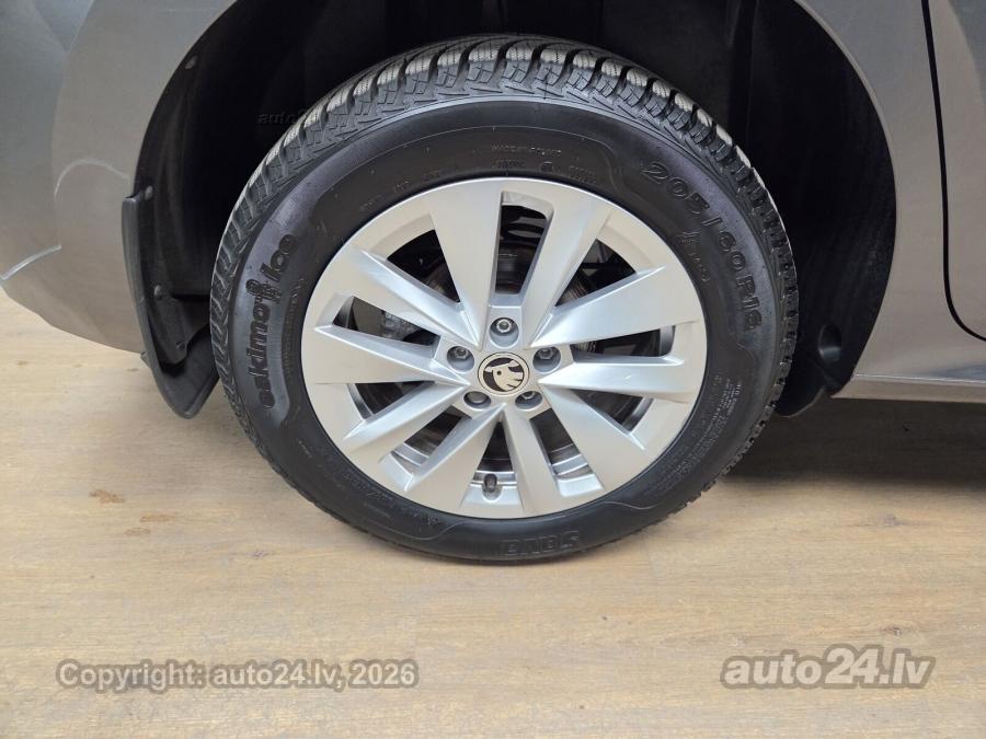 Pelēks Skoda KAMIQ 2023 Tallina, ar dzinēja tilpumu 1.00 L un nobraukumu 57 tūkst. km par 17900 €, foto 11 vietnē AUTOMOTO.COM.LV
