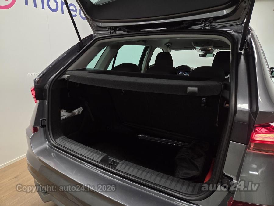 Pelēks Skoda KAMIQ 2023 Tallina, ar dzinēja tilpumu 1.00 L un nobraukumu 57 tūkst. km par 17900 €, foto 17 vietnē AUTOMOTO.COM.LV