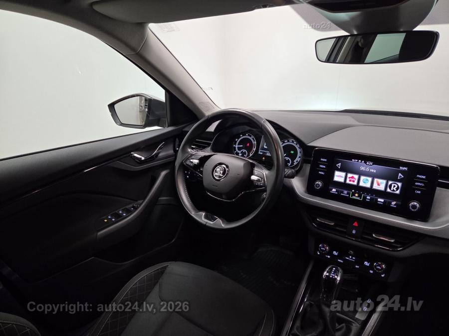 Pelēks Skoda KAMIQ 2023 Tallina, ar dzinēja tilpumu 1.00 L un nobraukumu 57 tūkst. km par 17900 €, foto 18 vietnē AUTOMOTO.COM.LV