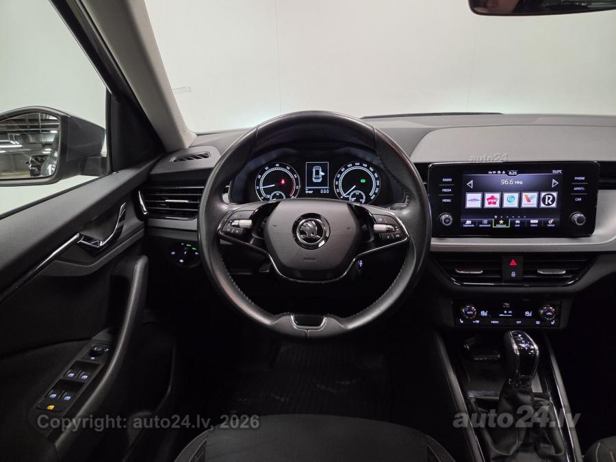 Pelēks Skoda KAMIQ 2023 Tallina, ar dzinēja tilpumu 1.00 L un nobraukumu 57 tūkst. km par 17900 €, foto 19 vietnē AUTOMOTO.COM.LV