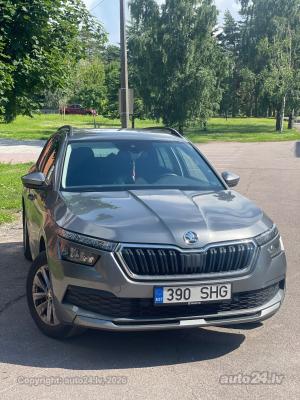 Pelēks Skoda KAMIQ 2023 Tallina, ar dzinēja tilpumu 1.00 L un nobraukumu 49 tūkst. km par 15800 €, foto 5 vietnē AUTOMOTO.COM.LV