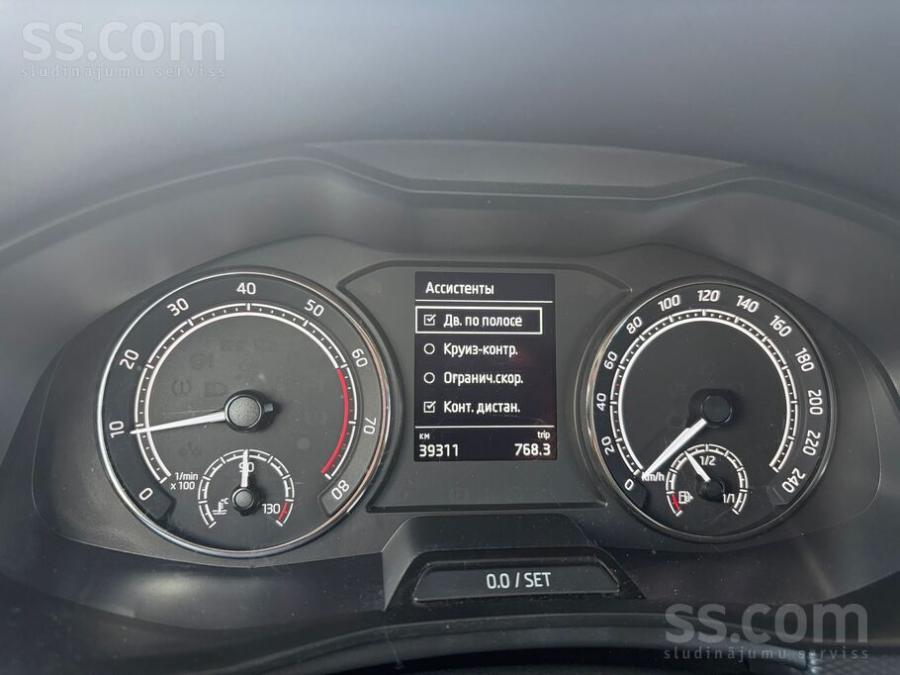 Pelēks Skoda KAMIQ 2023 Daugavpils, ar dzinēja tilpumu 1.00 L un nobraukumu 39 tūkst. km par 14577 €, foto 9 vietnē AUTOMOTO.COM.LV