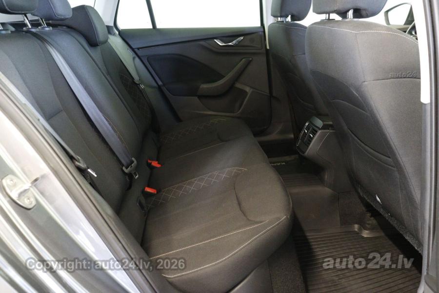 Grey Skoda KAMIQ 2023 in Tallinn, with an engine capacity of 1.00 L and mileage of 68 thousand km for 17490 €, photo 8 on AUTOMOTO.COM.LV