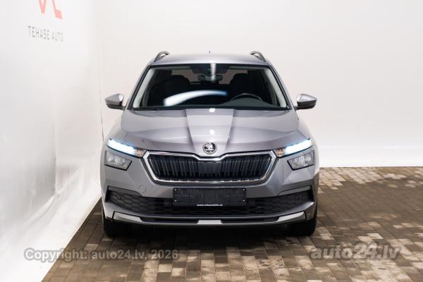 Skoda KAMIQ 2023 in Tartu on AUTOMOTO.COM.LV Grey Skoda KAMIQ 2023 in Tartu, with an engine capacity of 1.00 L and mileage of 153 thousand km for 13900 €, photo 4 on AUTOMOTO.COM.LV