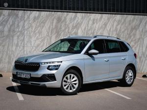 Grey Skoda KAMIQ 2024 in Kaunas, with an engine capacity of 1.00 L and mileage of 30 thousand km for 18500 €, photo  on AUTOMOTO.COM.LV