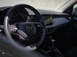 Pelēks Skoda KAMIQ 2024 Kauņa, ar dzinēja tilpumu 1.00 L un nobraukumu 30 tūkst. km par 18500 €, foto 7 vietnē AUTOMOTO.COM.LV