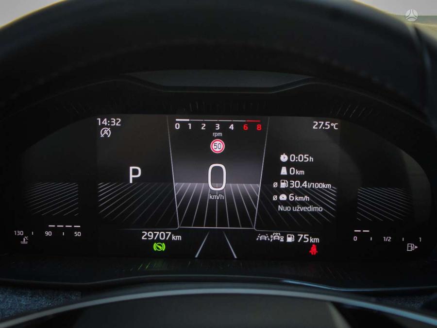 Pelēks Skoda KAMIQ 2024 Kauņa, ar dzinēja tilpumu 1.00 L un nobraukumu 30 tūkst. km par 18500 €, foto 23 vietnē AUTOMOTO.COM.LV