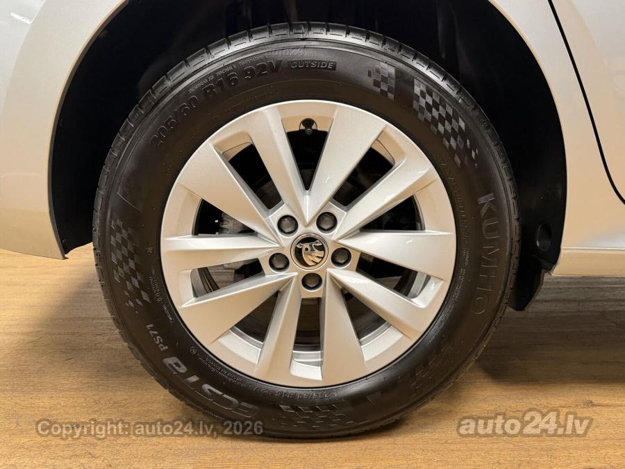 Pelēks Skoda KAMIQ 2024 Tallina, ar dzinēja tilpumu 1.00 L un nobraukumu 35 tūkst. km par 18985 €, foto 8 vietnē AUTOMOTO.COM.LV