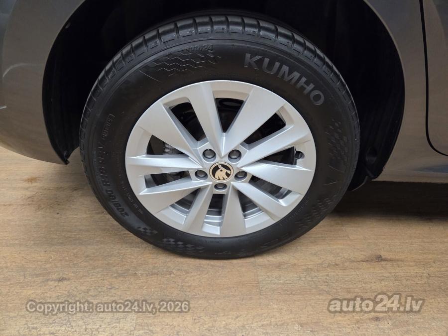Grey Skoda KAMIQ 2024 in Tallinn, with an engine capacity of 1.00 L and mileage of 17 thousand km for 19900 €, photo 21 on AUTOMOTO.COM.LV