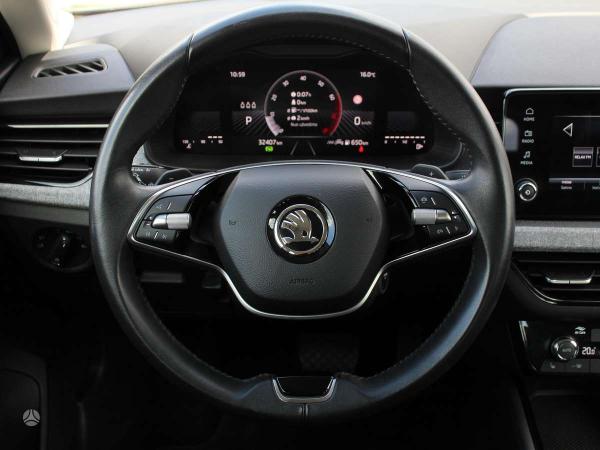 Pelēks Skoda KAMIQ 2024 Viļņa, ar dzinēja tilpumu 1.00 L un nobraukumu 32 tūkst. km par 18800 €, foto 6 vietnē AUTOMOTO.COM.LV