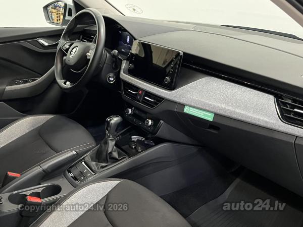 Grey Skoda KAMIQ 2024 in Tallinn, with an engine capacity of 1.00 L and mileage of 32 thousand km for 18490 €, photo 3 on AUTOMOTO.COM.LV