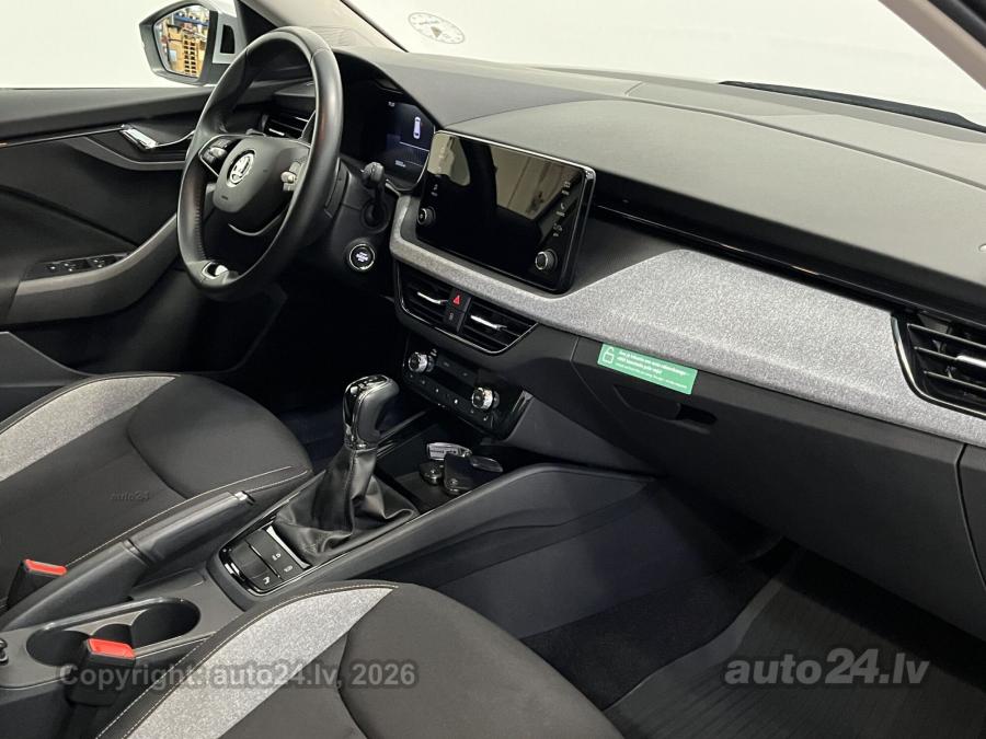 Grey Skoda KAMIQ 2024 in Tallinn, with an engine capacity of 1.00 L and mileage of 32 thousand km for 18490 €, photo 4 on AUTOMOTO.COM.LV