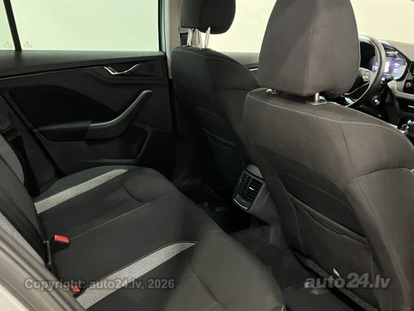 Pelēks Skoda KAMIQ 2024 Tallina, ar dzinēja tilpumu 1.00 L un nobraukumu 39 tūkst. km par 17990 €, foto 4 vietnē AUTOMOTO.COM.LV