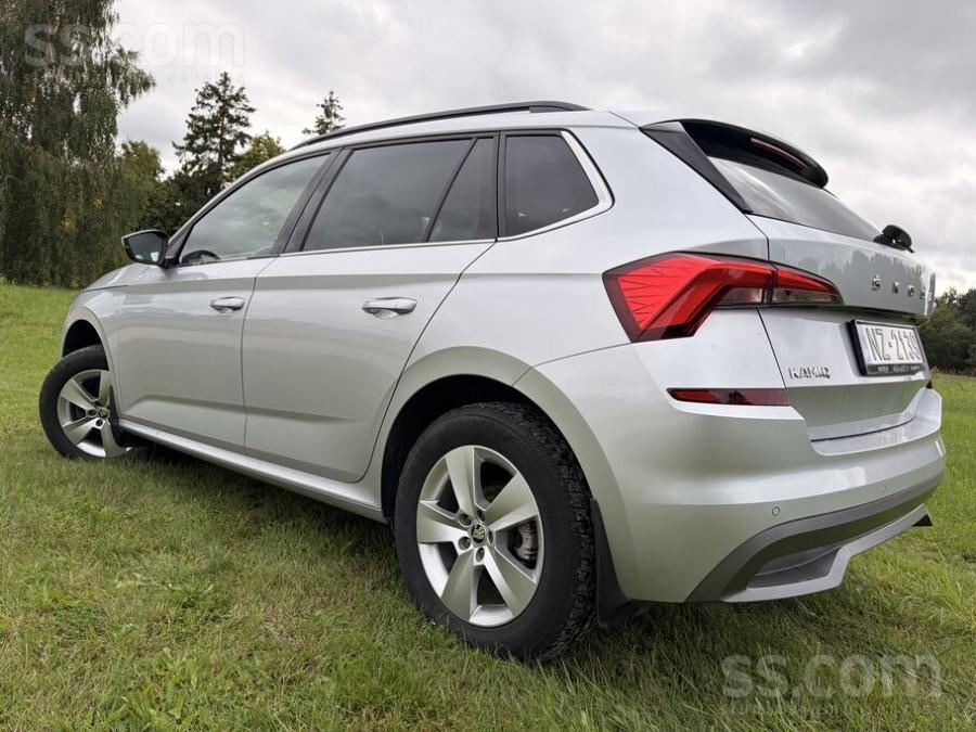 Pelēks Skoda KAMIQ 2024 Rīga, ar dzinēja tilpumu 1.00 L un nobraukumu 60 tūkst. km par 13800 €, foto 3 vietnē AUTOMOTO.COM.LV
