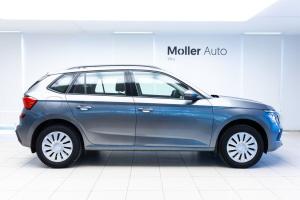 Pelēks Skoda KAMIQ 2024 Jehvi, ar dzinēja tilpumu 1.00 L un nobraukumu 33 tūkst. km par 18650 €, foto 8 vietnē AUTOMOTO.COM.LV