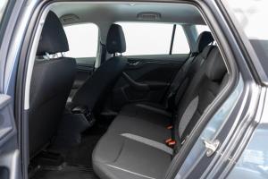 Pelēks Skoda KAMIQ 2024 Jehvi, ar dzinēja tilpumu 1.00 L un nobraukumu 33 tūkst. km par 18650 €, foto 15 vietnē AUTOMOTO.COM.LV
