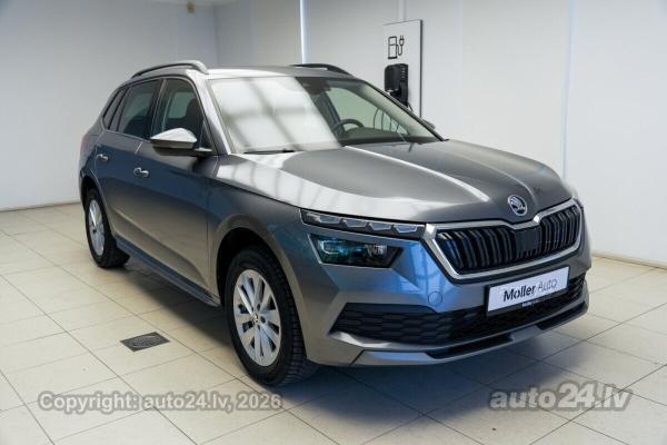 Pelēks Skoda KAMIQ 2024 Jehvi, ar dzinēja tilpumu 1.00 L un nobraukumu 43 tūkst. km par 22000 €, foto 2 vietnē AUTOMOTO.COM.LV