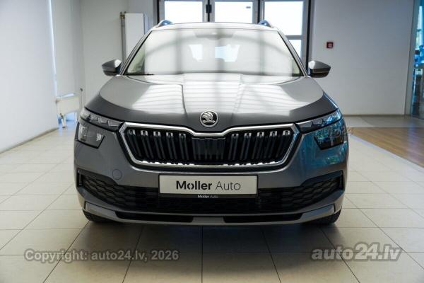 Pelēks Skoda KAMIQ 2024 Jehvi, ar dzinēja tilpumu 1.00 L un nobraukumu 43 tūkst. km par 22000 €, foto 7 vietnē AUTOMOTO.COM.LV