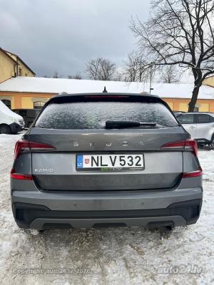 Pelēks Skoda KAMIQ 2025 Tallina, ar dzinēja tilpumu 1.00 L un nobraukumu 19 tūkst. km par 24490 €, foto 2 vietnē AUTOMOTO.COM.LV