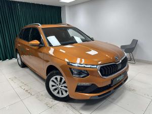 Orange Skoda KAMIQ 2024 in Vilnius, with an engine capacity of 1.50 L and mileage of 18 thousand km for 25900 €, photo 5 on AUTOMOTO.COM.LV