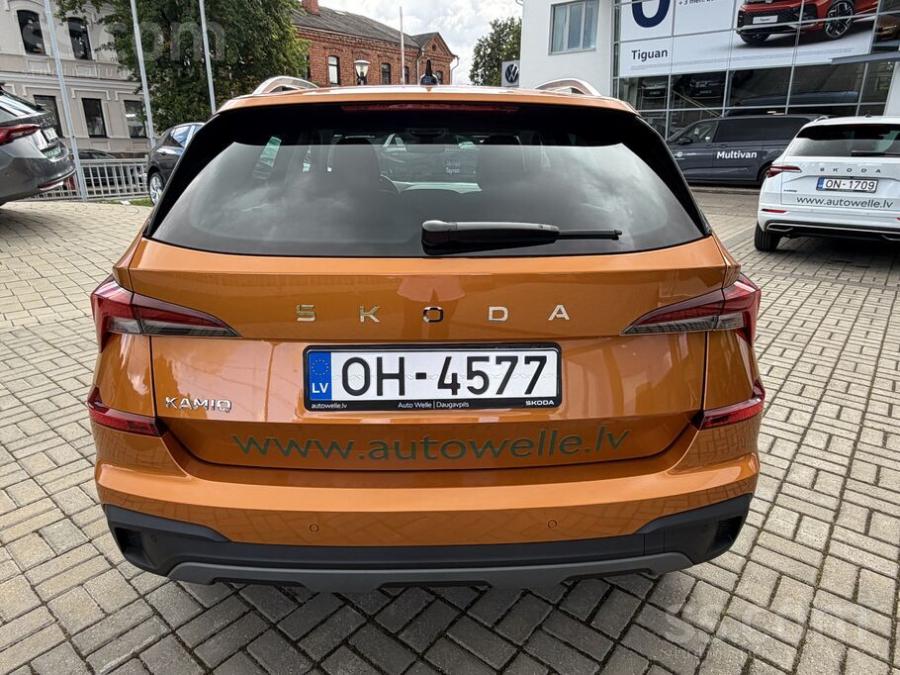 Oranžs Skoda KAMIQ 2025 Daugavpils, ar dzinēja tilpumu 1.00 L un nobraukumu 3 tūkst. km par 23500 €, foto 5 vietnē AUTOMOTO.COM.LV