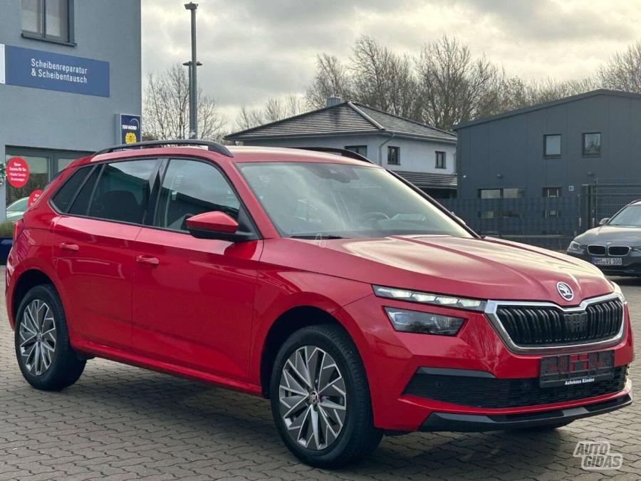 Sarkans Skoda KAMIQ 2021 Kauņa, ar dzinēja tilpumu 1.00 L un nobraukumu 48 tūkst. km par 21678 €, foto 2 vietnē AUTOMOTO.COM.LV
