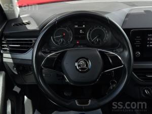 Красный Шкода KAMIQ 2021 в Валмиера, объемом двигателя 1.00 л и пробегом 44 тыс. км за 16200 €, фото 9 на AUTOMOTO.COM.LV
